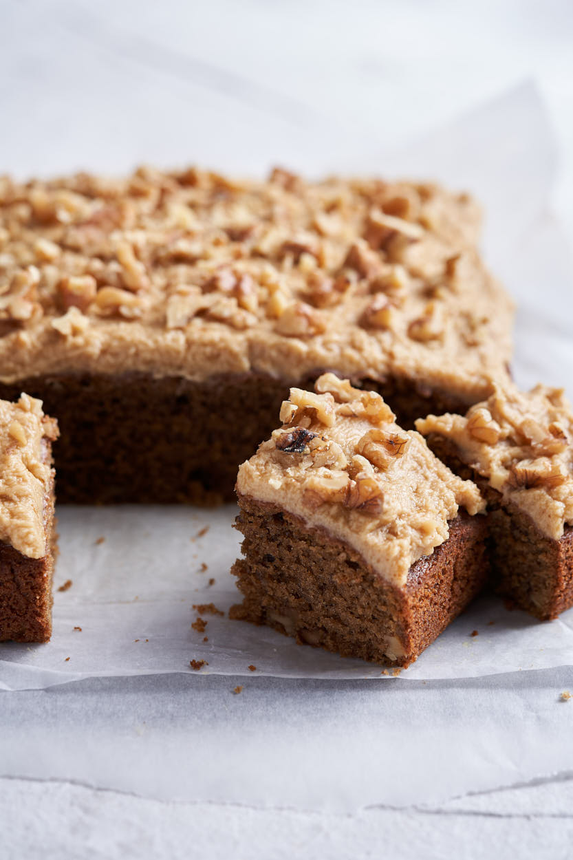Square Coffee and Walnut Cake recipe | HotCooking