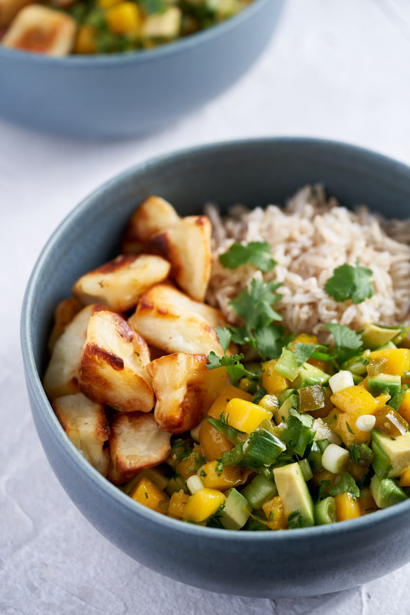 Halloumi, Mango and Avocado Rice Bowl recipe | HotCooking